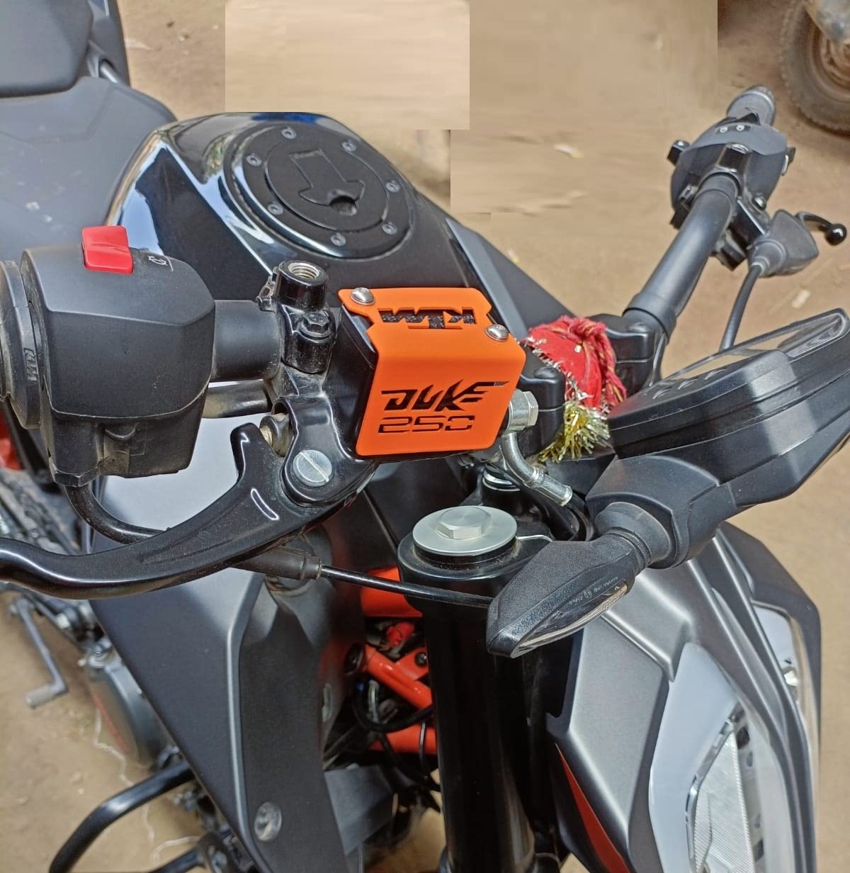 Disc Oil Reservoir Cover For KTM Duke 250 » Autosparehub